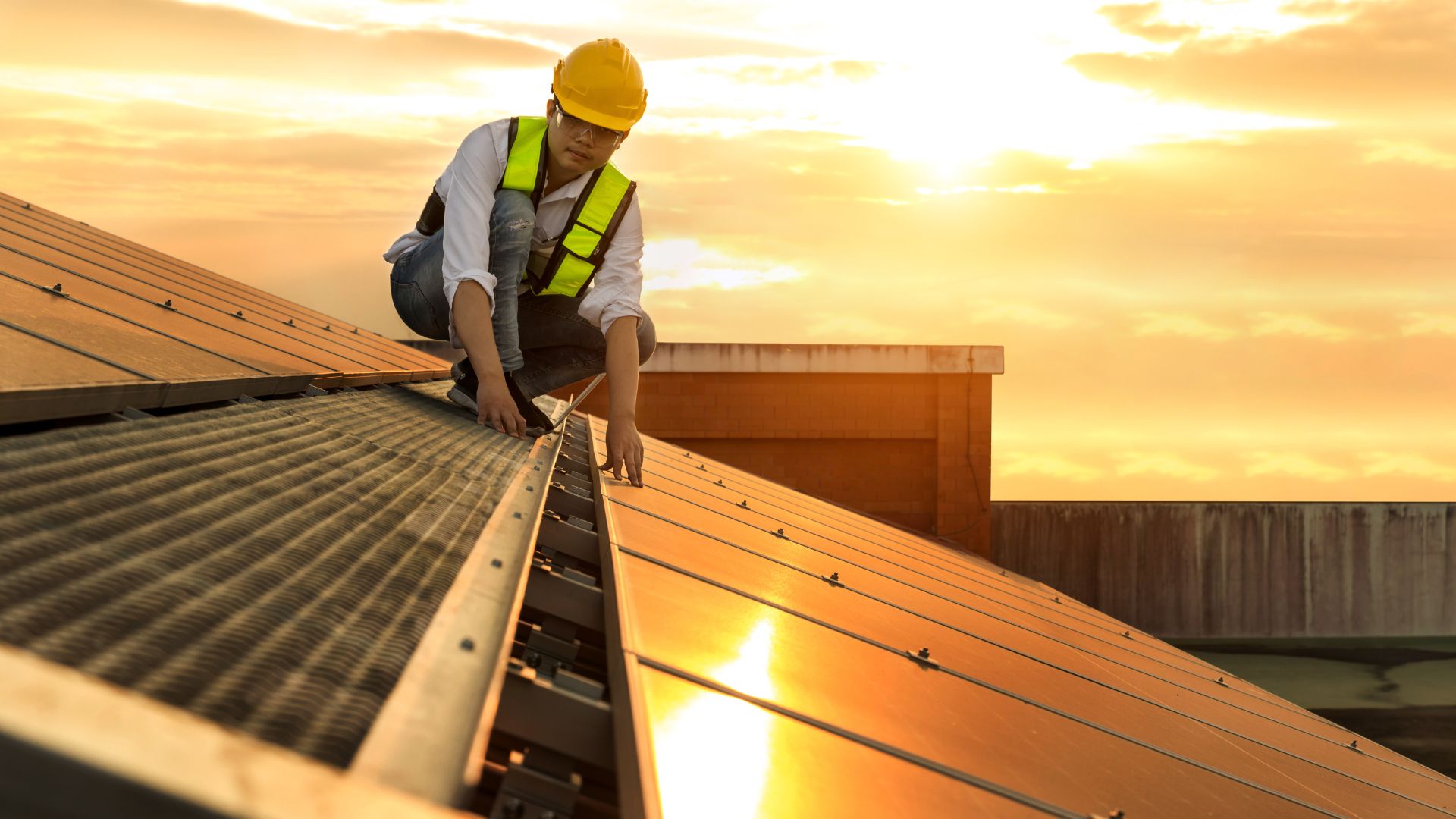 Can You Install Solar Panels On Metal Roofs? - Gecko Solar