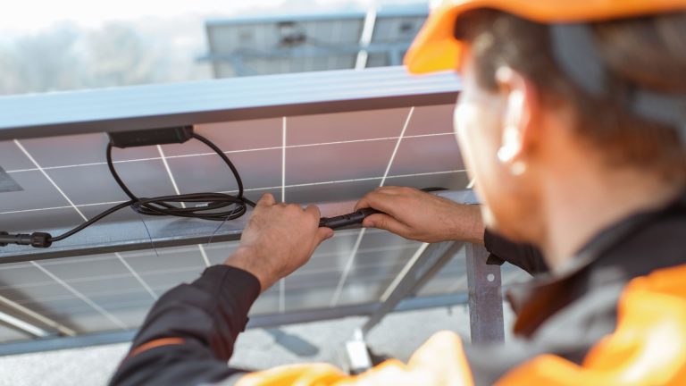 How to Test a Solar Panel: Step-by-Step Guide & Troubleshooting
