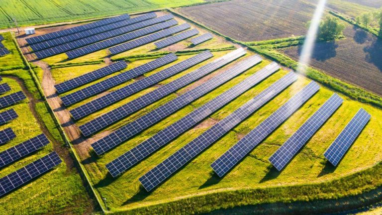 Do Solar Panels Cause Heat or Global Warming? The Truth
